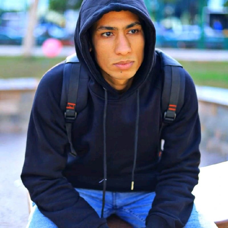 Mostafa Mahmoud - اقرأ-تك